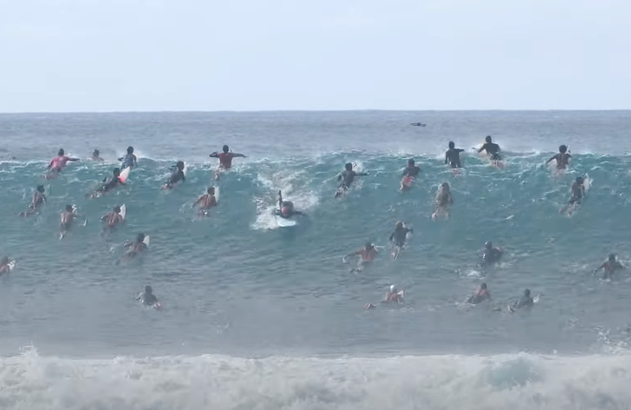 J.O.B. SCORES BOMBS AT PIPE ON 8' LOG – Catch Surf USA