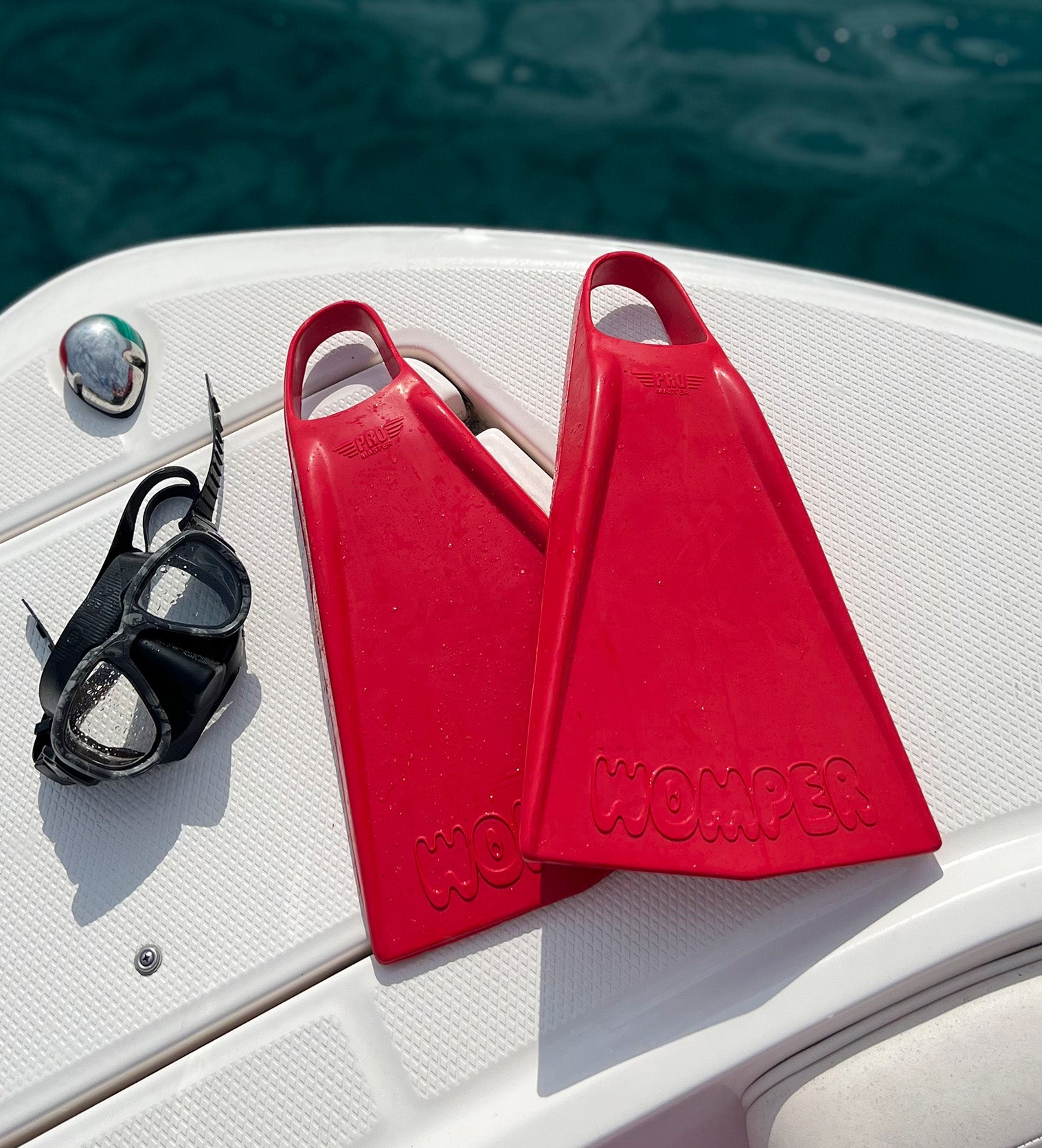 WOMPER // PRO-MASTER SWIM FINS – Catch Surf USA